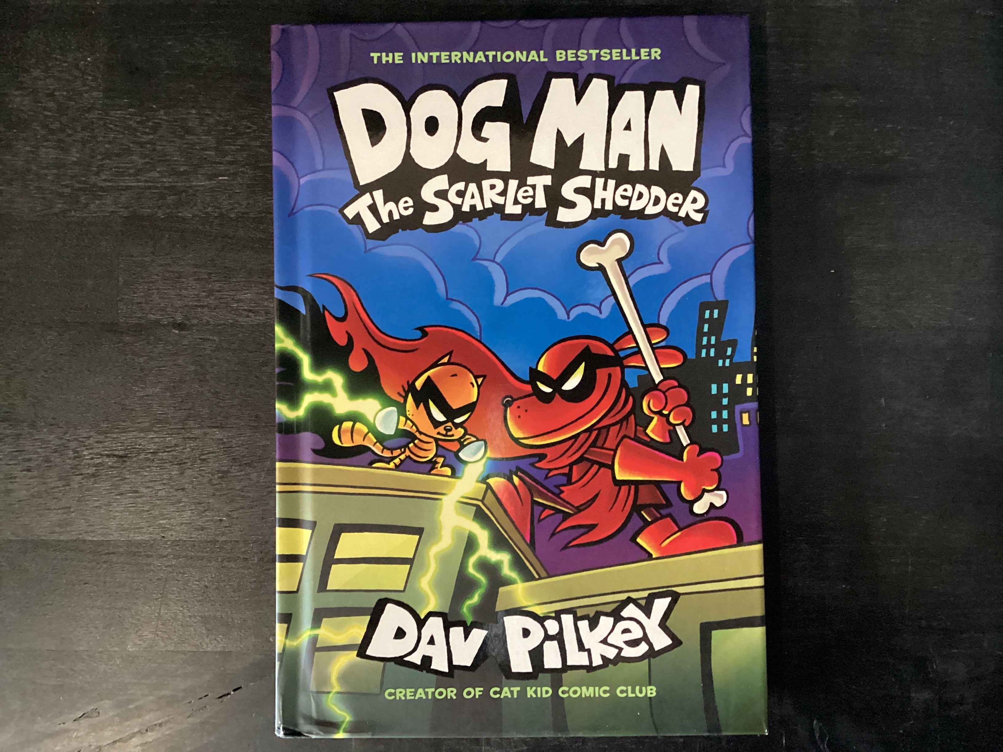 Dog Man: The Scarlet Shedder: A Graphic Novel (Dog Man #12): From the ...
